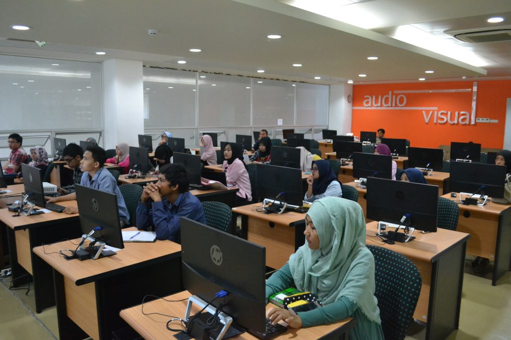 Akses Lantai 4 Perpustakaan ITB saat SBMPTN 2017 - Perpustakaan ITB